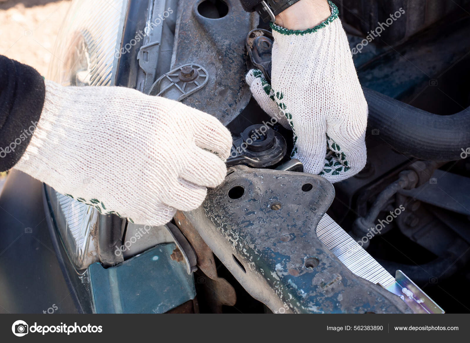 Car Mechanic Repair Engine Failure Hood Large Machine Part — Stock ...