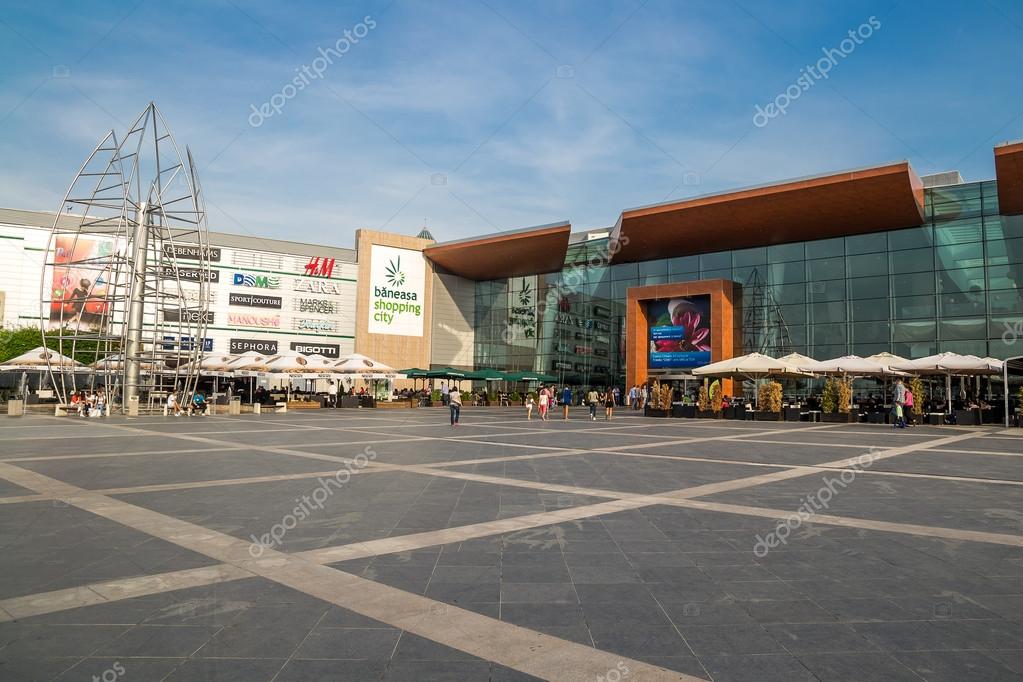 Shopping Mall – Stock Editorial Photo © radub85 #21119989
