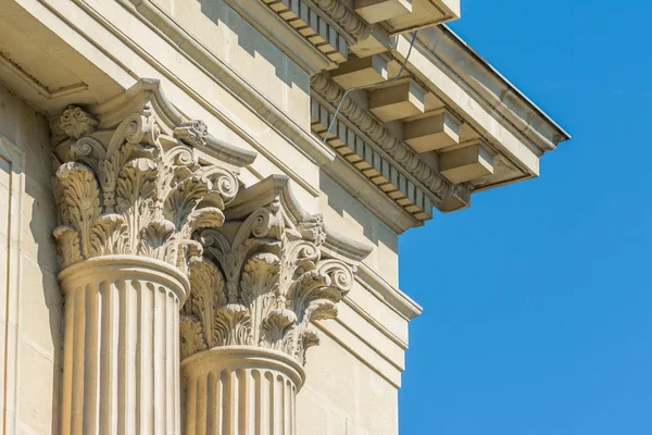Columnas corintias del templo griego — Foto de stock © radub85 #43163441