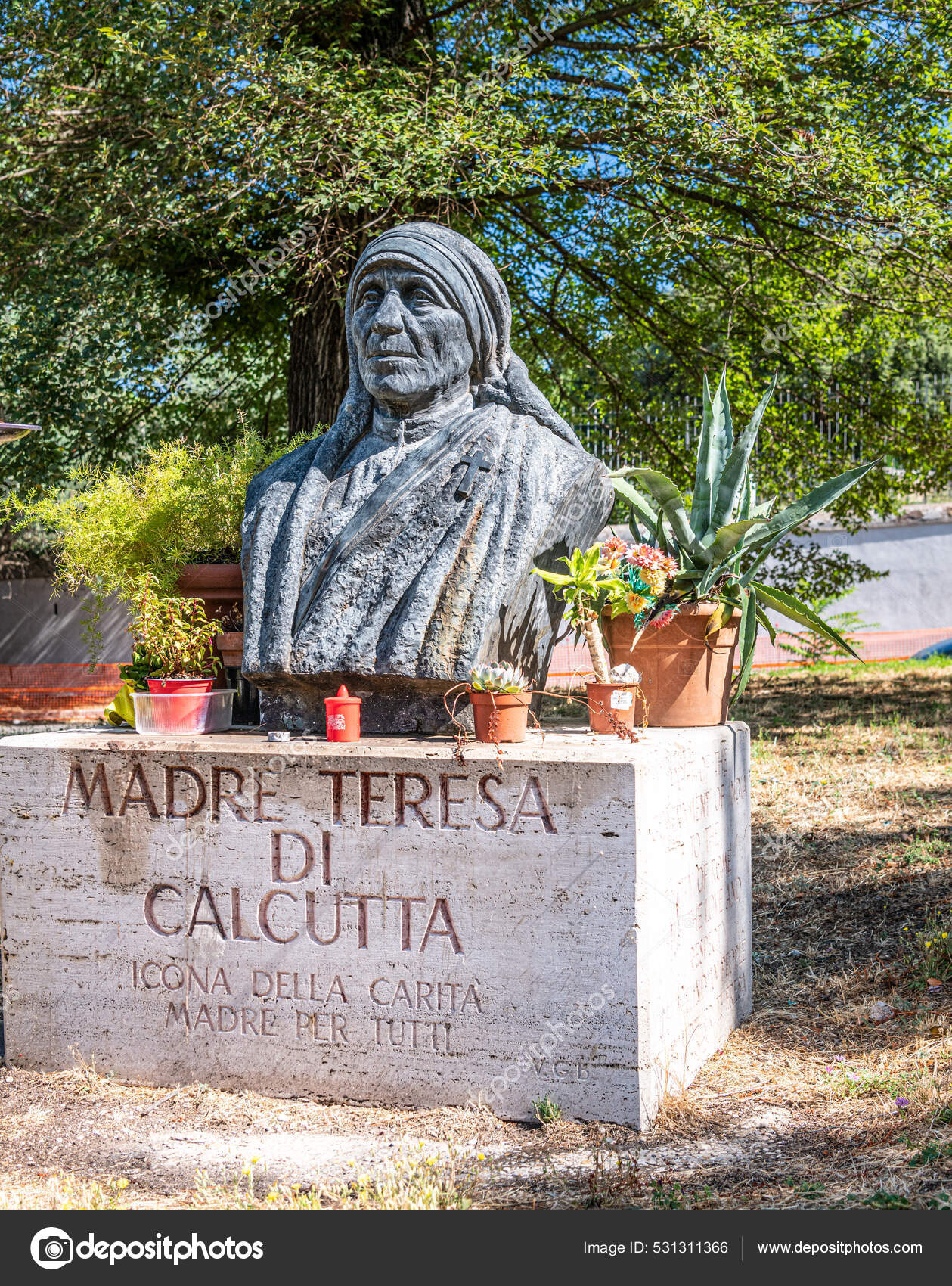 Mother Teresa Grave Stone