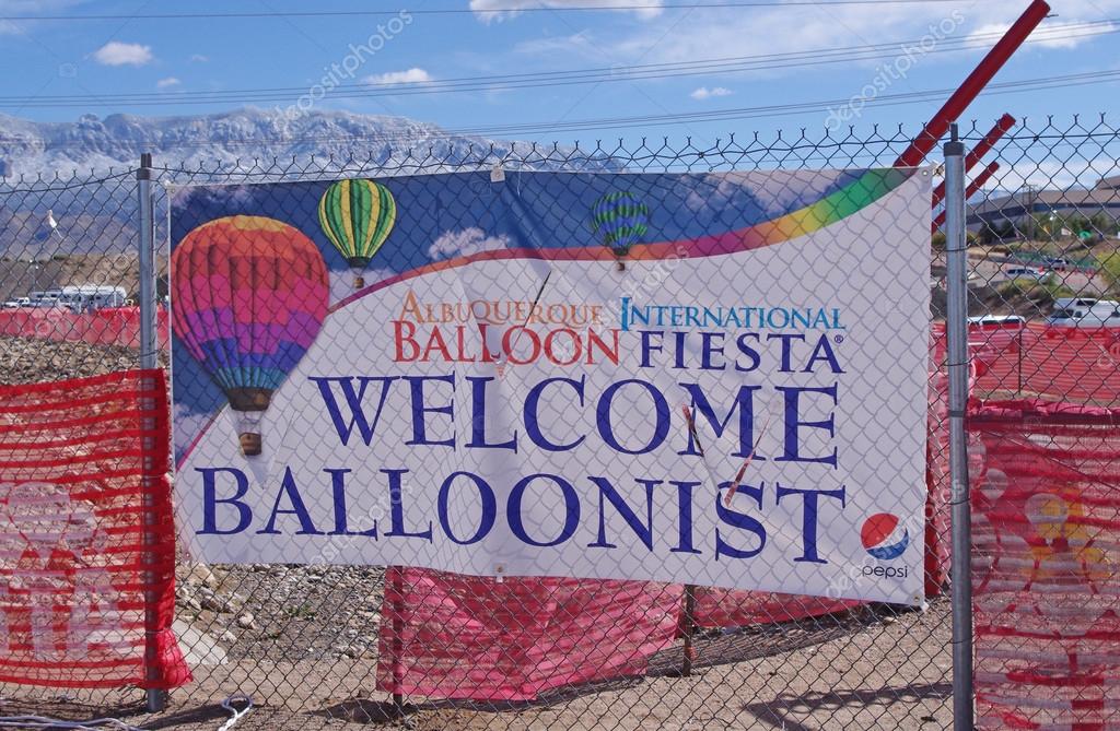 ALBUQUERQUE, NEW MEXICO, USA - OCTOBER 08: A Welcome Balloonist sign ...