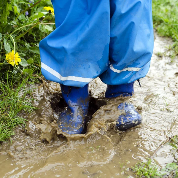 Puddles Stock Photos, Royalty Free Puddles Images | Depositphotos