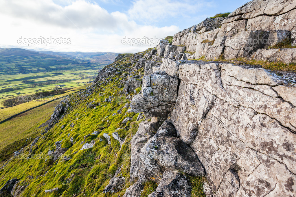 Limestone Scar in the Yorkshire Dales Stock Photo by ©antb 38140839