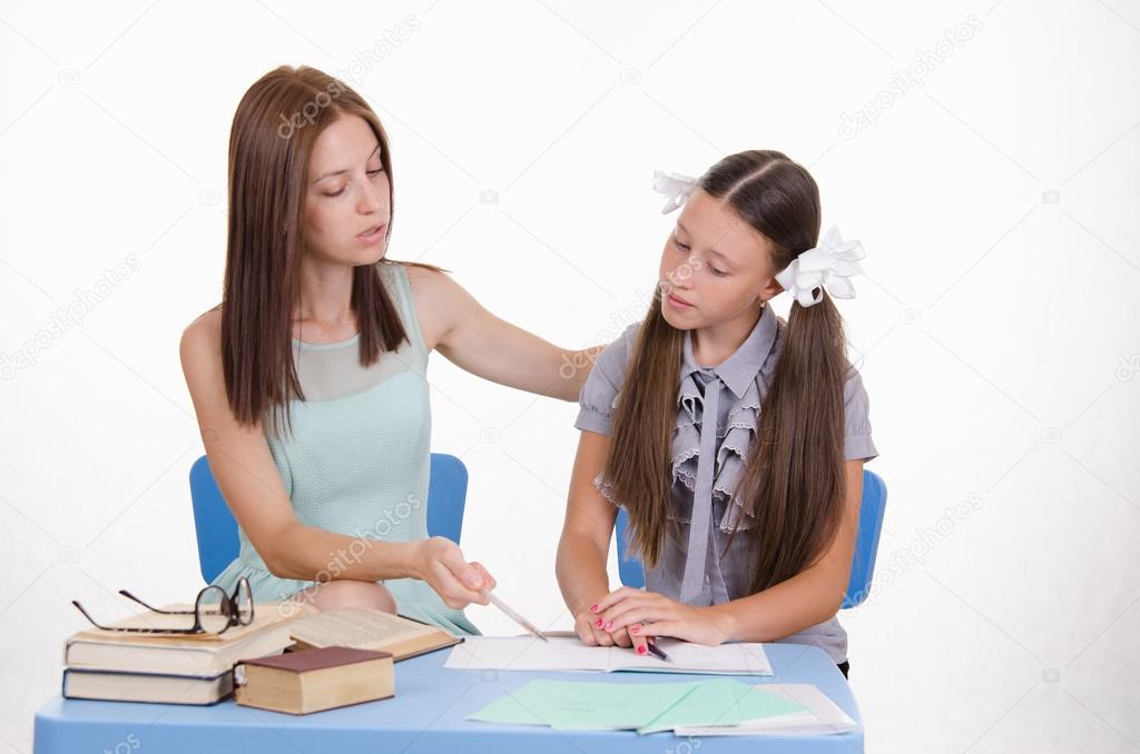 Profesor explica la soluci n del problema 2024