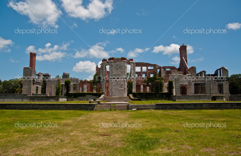 Dungeness Mansion Ruins on Cumberland National Seashore Stock Photo by ...