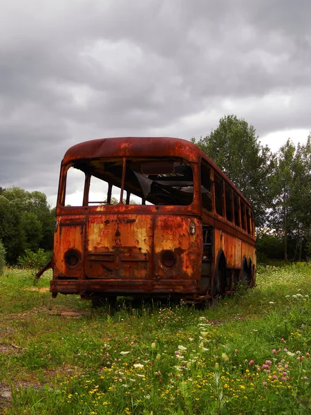 Autocarro dilapidado Stock Photos, Royalty Free Autocarro dilapidado ...