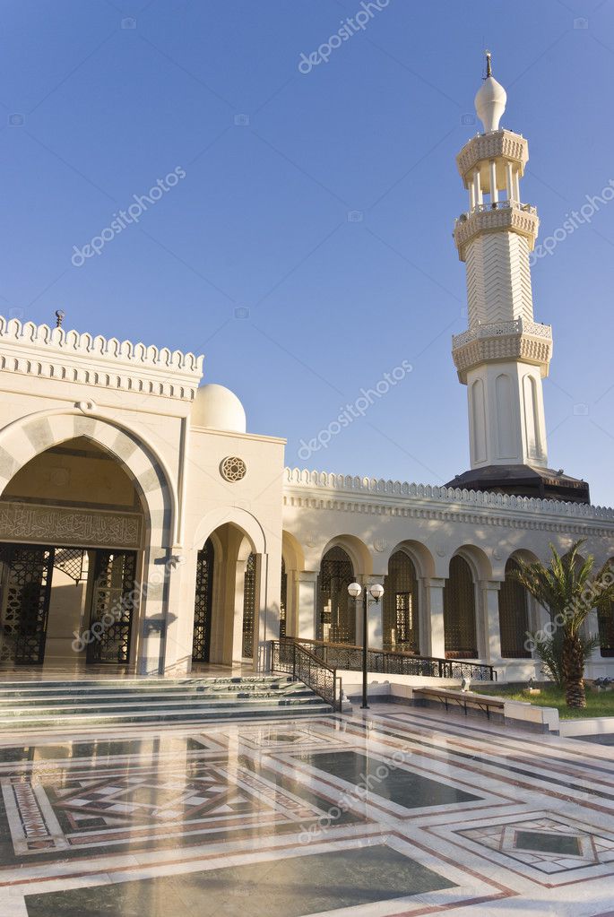 Sharif Hussein Bin Ali mosque — Stock Photo © asafeliason #31119129