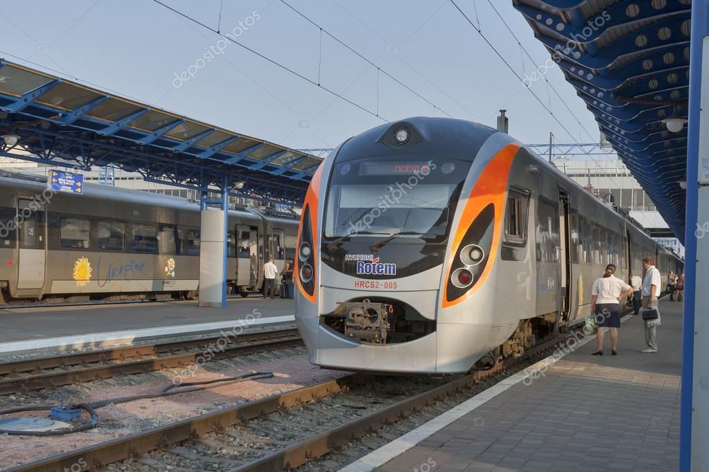 Hyundai Rotem train – Stock Editorial Photo © panama7 #23212204