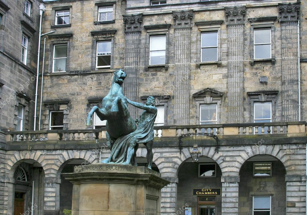 Alexander and Bucephalus statue, Edinburgh — Stock Photo © panama7 ...