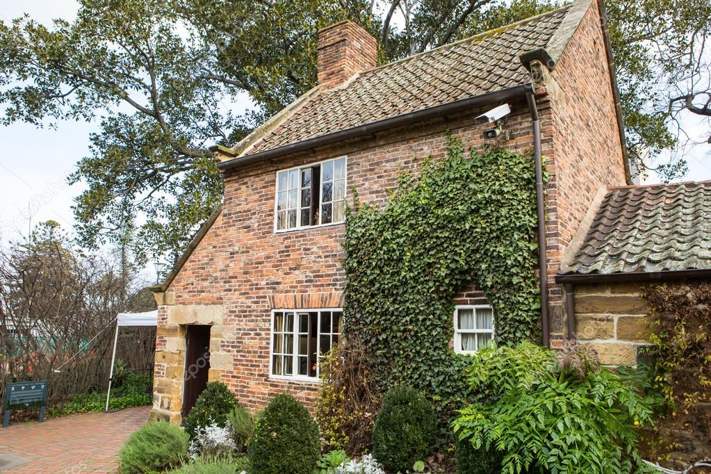 Cooks Cottage – Stock Editorial Photo © filedimage #51465509