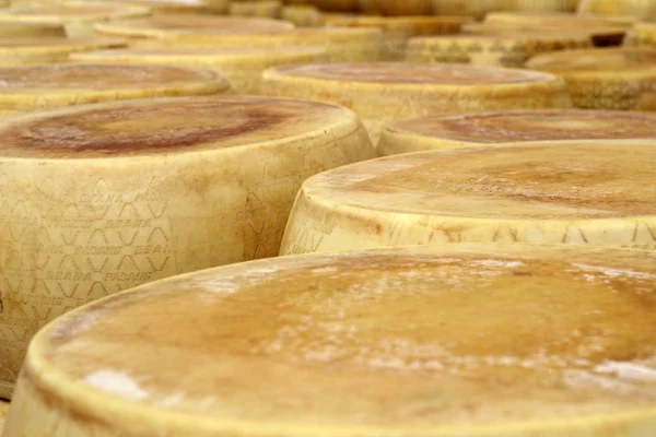 Italian cheese wheels Stock Photos, Royalty Free Italian cheese wheels ...