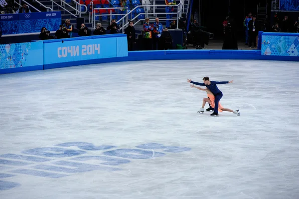 AnnaSophia Robb, Julia Winter – Stock Editorial Photo © s_bukley #16687859