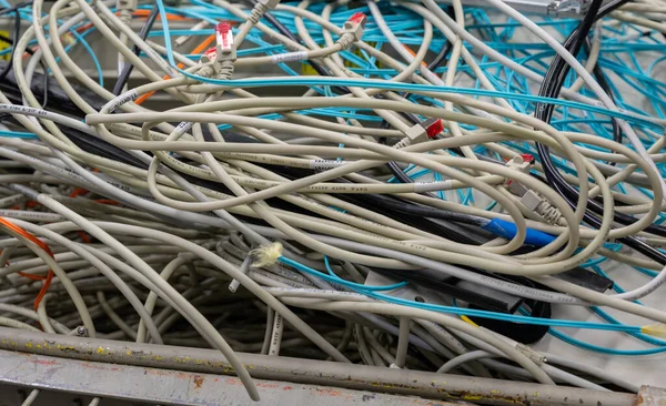 Desorden de cables Stock Photos, Royalty Free Desorden de cables Images ...