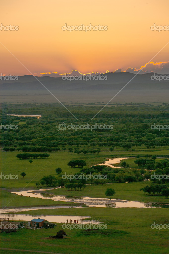 Mongolia Interior Hulunbeier Ergun sunset Root River Humedales 2024