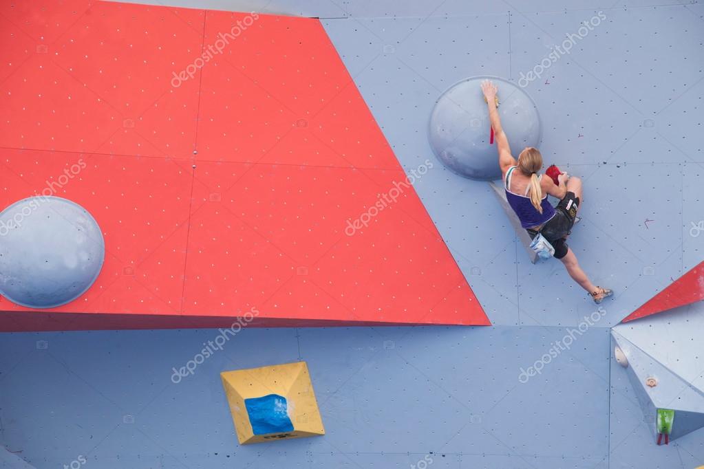 Men and women climbing race — Stock Photo © jingaiping #40189793
