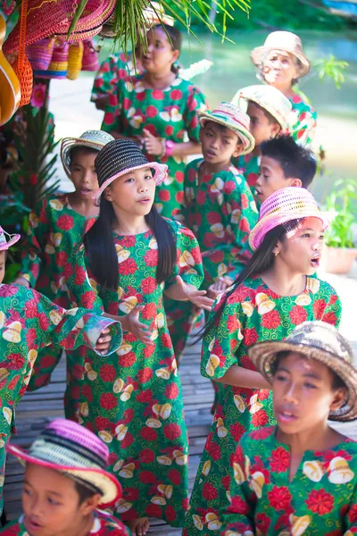 154 Filipino kids Stock Photos | Free & Royalty-free Filipino kids ...