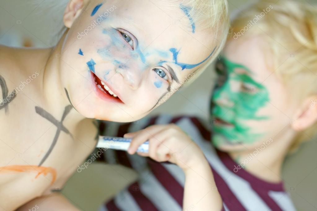 Children Coloring Their Faces with Markers Stock Photo by ©Christin ...