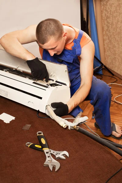 Ac install Stock Photos, Royalty Free Ac install Images | Depositphotos