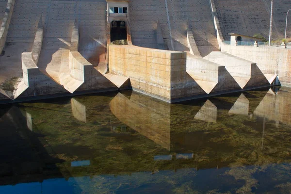 Concrete dam wall Stock Photos, Royalty Free Concrete dam wall Images ...