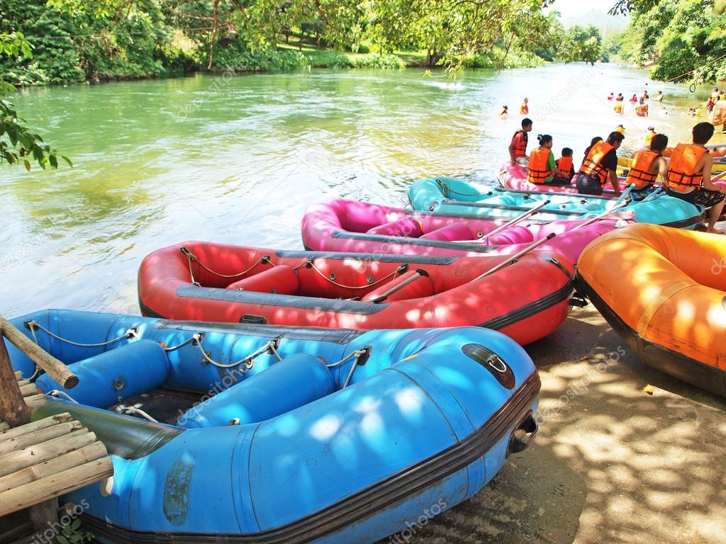 Inflatable boat, Rubber boat – Stock Editorial Photo © casanowe1 #39739309
