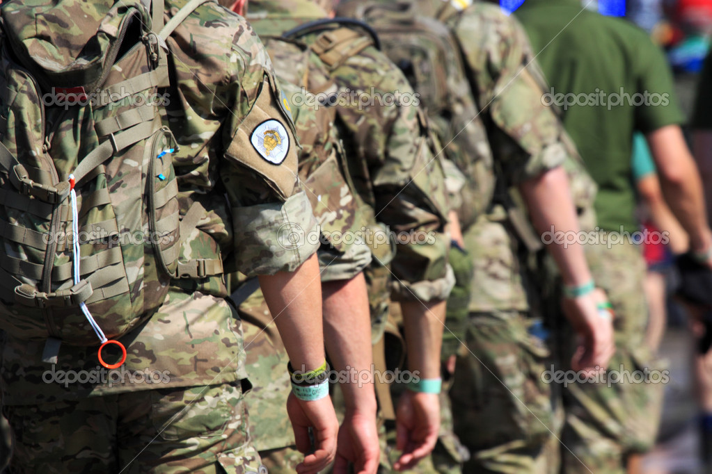 American Soldiers Running