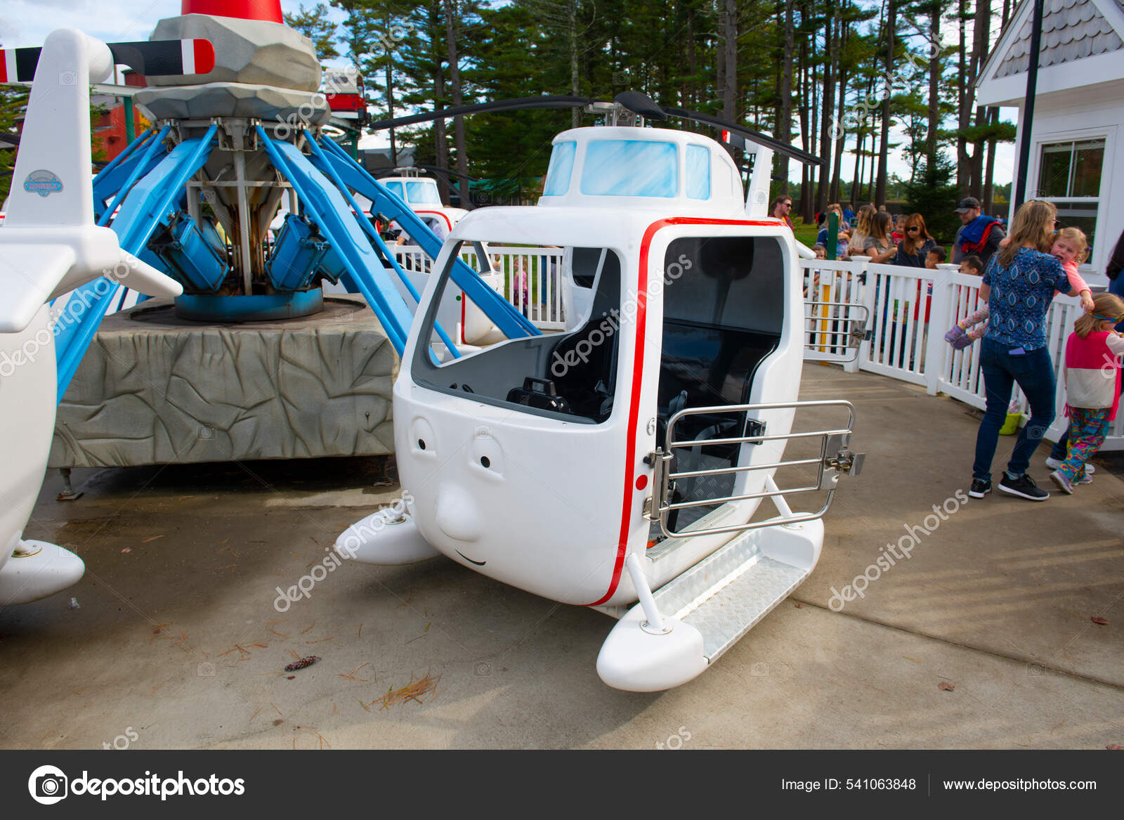 Harold's Helicopter Tour Samba Tower Ride Thomas Land Usa Edaville ...