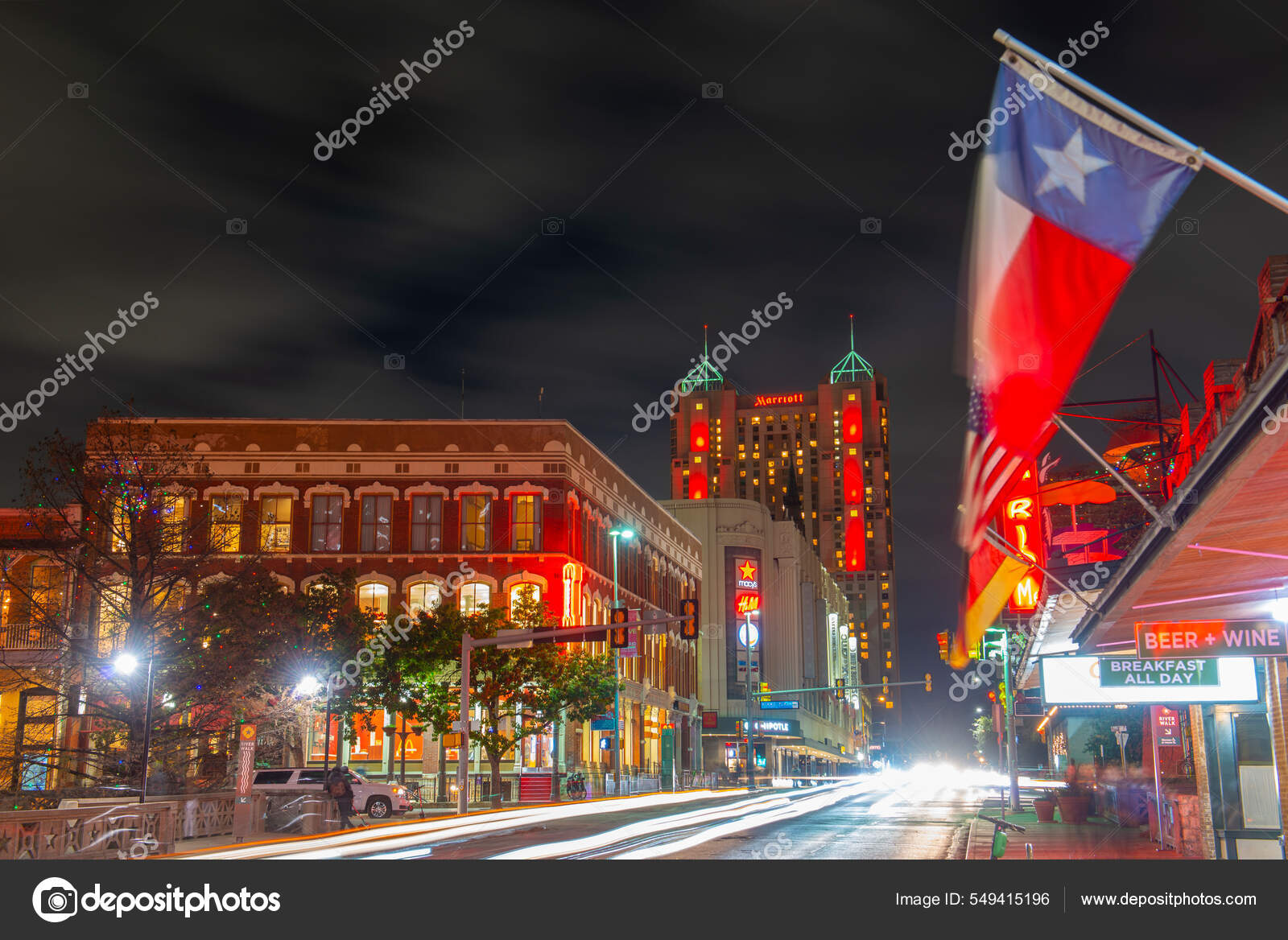 San Antonio Commerce Street Night Texas Flag Marriott Rivercenter Hotel ...