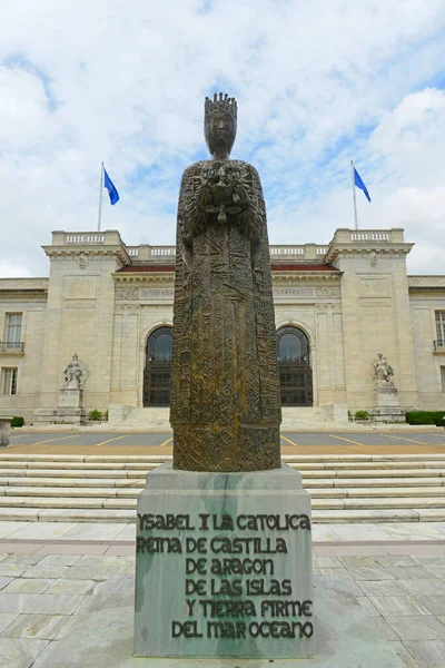 Statue of the queen of isabella Stock Photos, Royalty Free Statue of ...