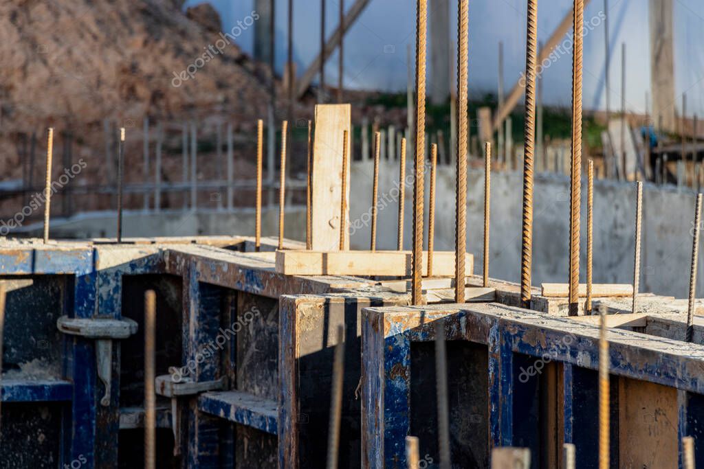 Fundamentos de hormigón armado de un moderno edificio residencial ...