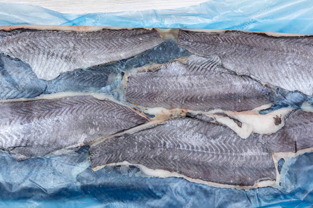 Pescado congelado Merluza de cola larga para la venta en el mercado ...