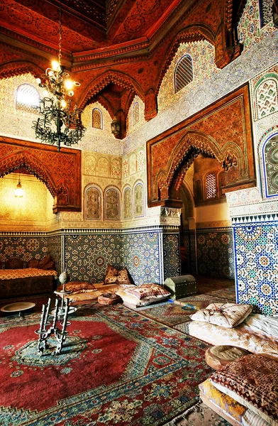 Islamic interior architectural details Stock Photo by ©rechitansorin ...