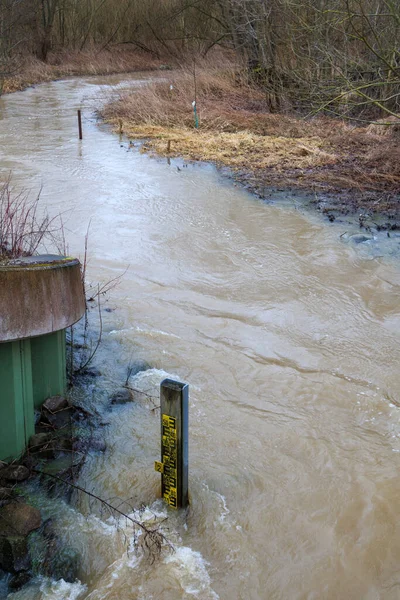 Water level Images - Search Images on Everypixel