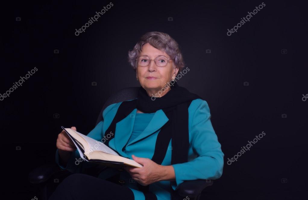 Mujer madura recordando algo: fotografía de stock © verbaska #30506077 ...