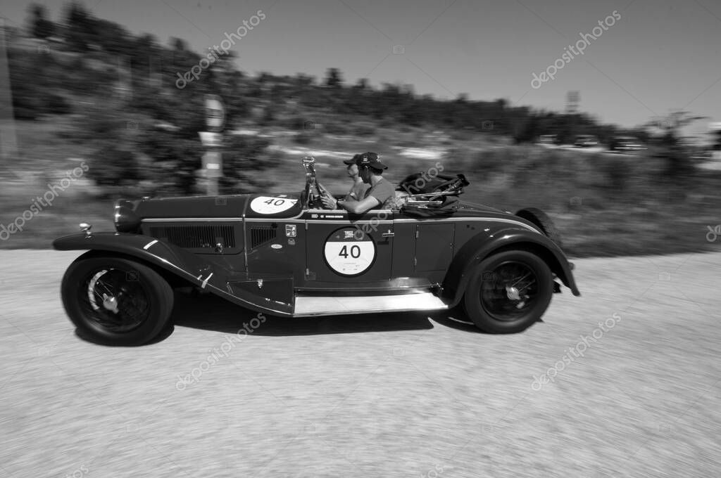 URBINO, ITALIA - 16 JUN - 2022: LANCIA LAMBDA SPIDER TIPO 221 CASARO ... URBINO, ITALIA - 16 JUN - 2022: LANCIA LAMBDA SPIDER TIPO 221 CASARO ...
