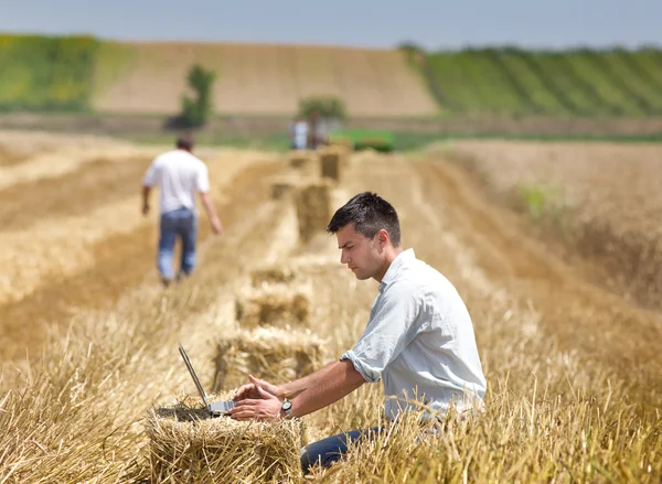Farmer computer Stock Photos, Royalty Free Farmer computer Images ...