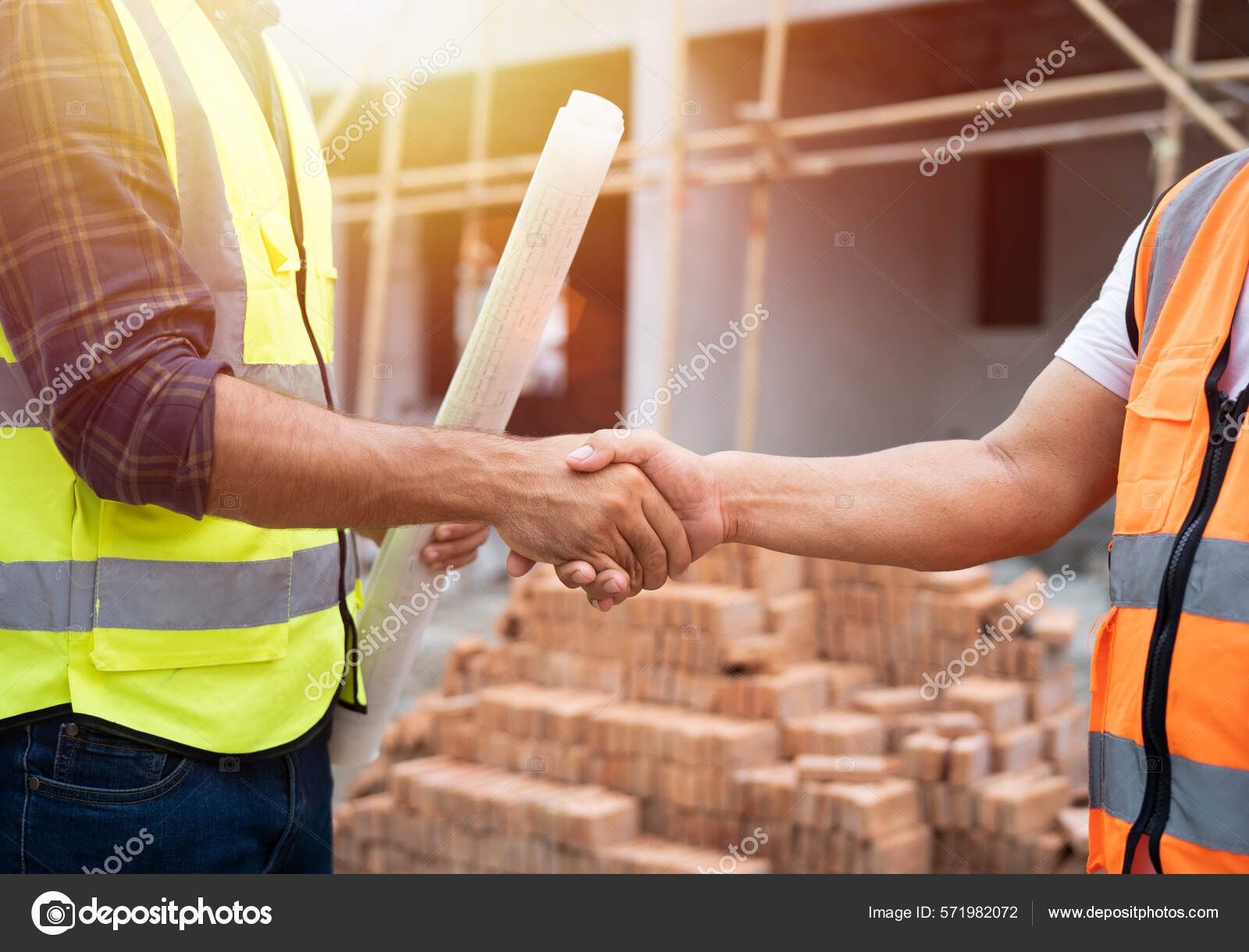 Close Handshake Professional Male Civil Engineer Architect Contractor Foreman Worker — Stock ...