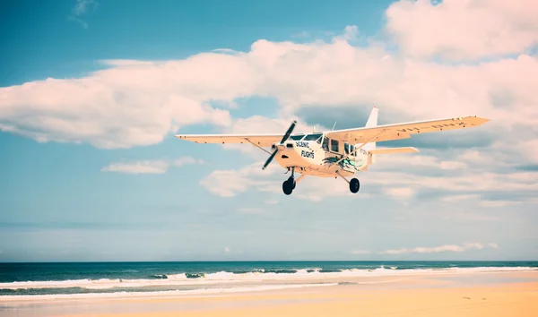 Beach plane Stock Photos, Royalty Free Beach plane Images | Depositphotos