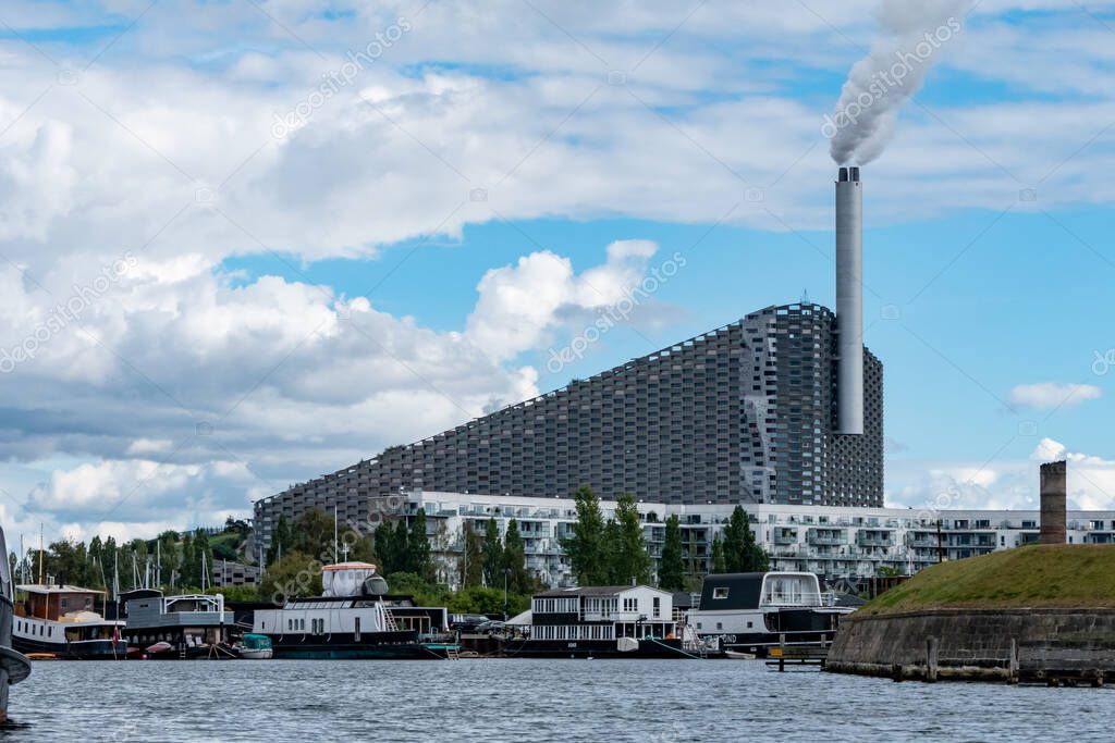 Copenhagen, Denmark The Amager Bakke ski slope and garbage-powered ...