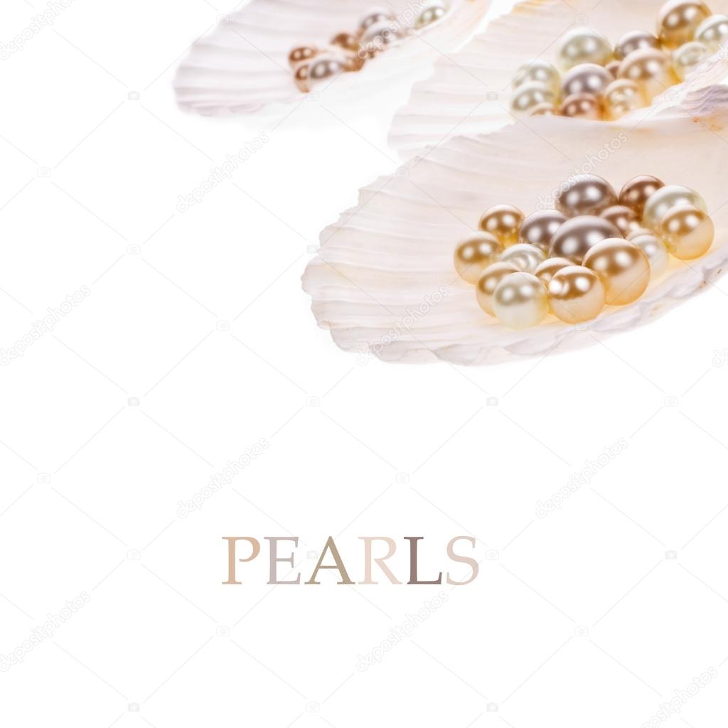 Big pearl in an oyster shell and small pearls — Stock Photo © vanazi ...