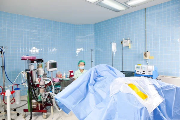 Operating room ready for operation Stock Photo by ©AppleEyesStudio 28351419