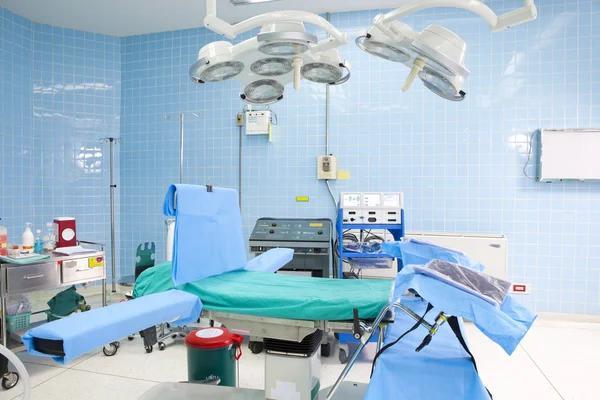 Operating room ready for operation Stock Photo by ©AppleEyesStudio 28351419