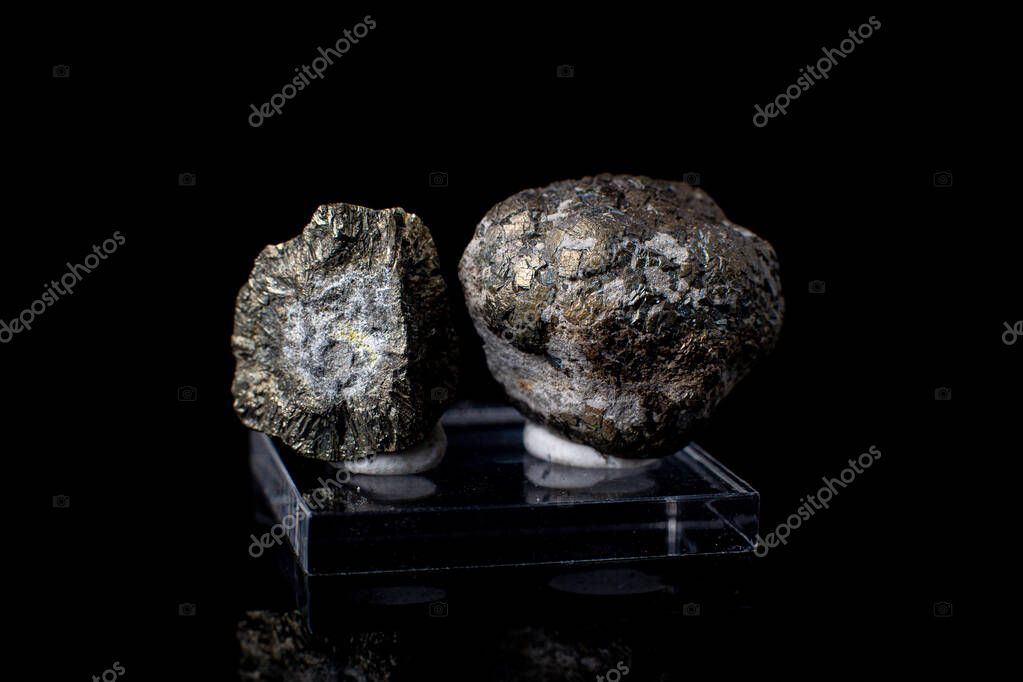 La pirita mineral o pirita de hierro, también conocida como oro de ...