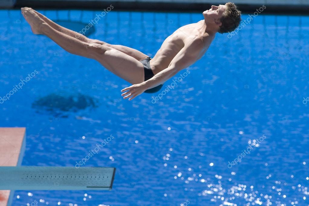 DIV: Final 3m mens diving competition. Chris Colwill – Stock Editorial ...