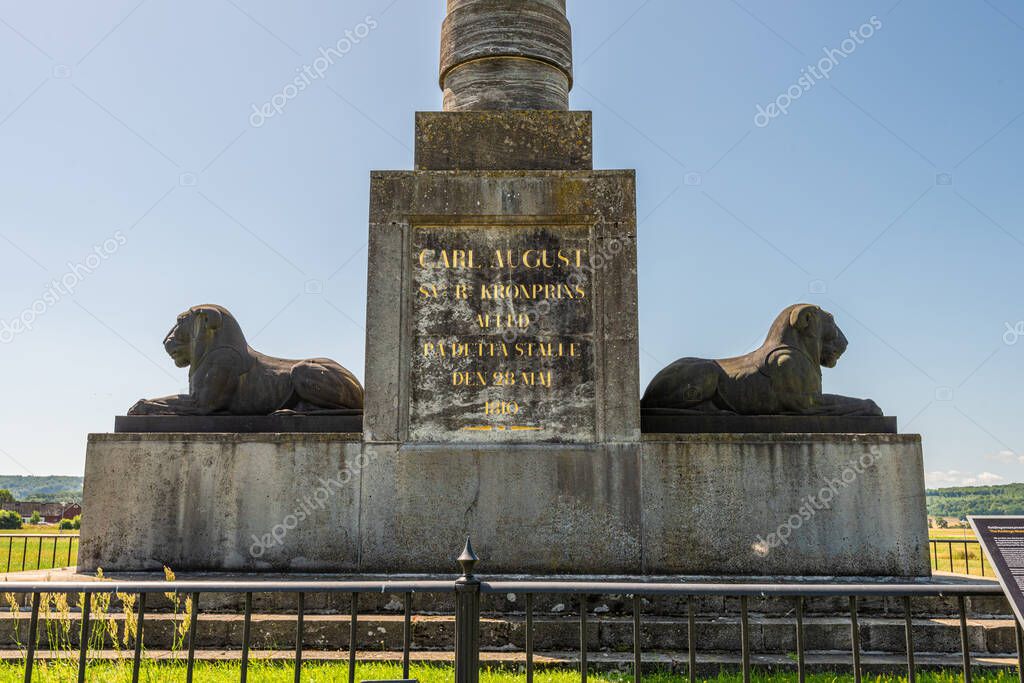 Astorp, Suecia - 17 de julio de 2021: Monumento que marca el lugar de muerte del príncipe ...