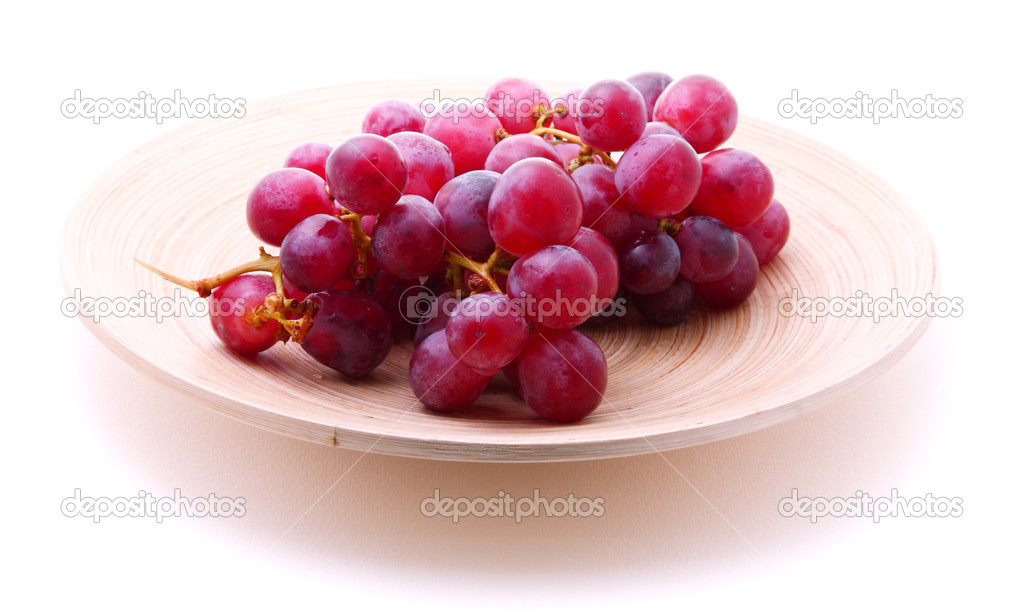 Image of red grape bunch in plate Stock Photo by ©strixcode 29723211