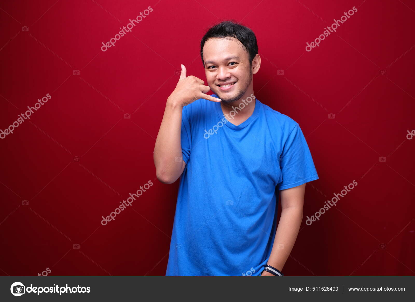 Smiling Young Asian Man Talk Call Gesture Hand — Stock Photo © Reezky11 ...