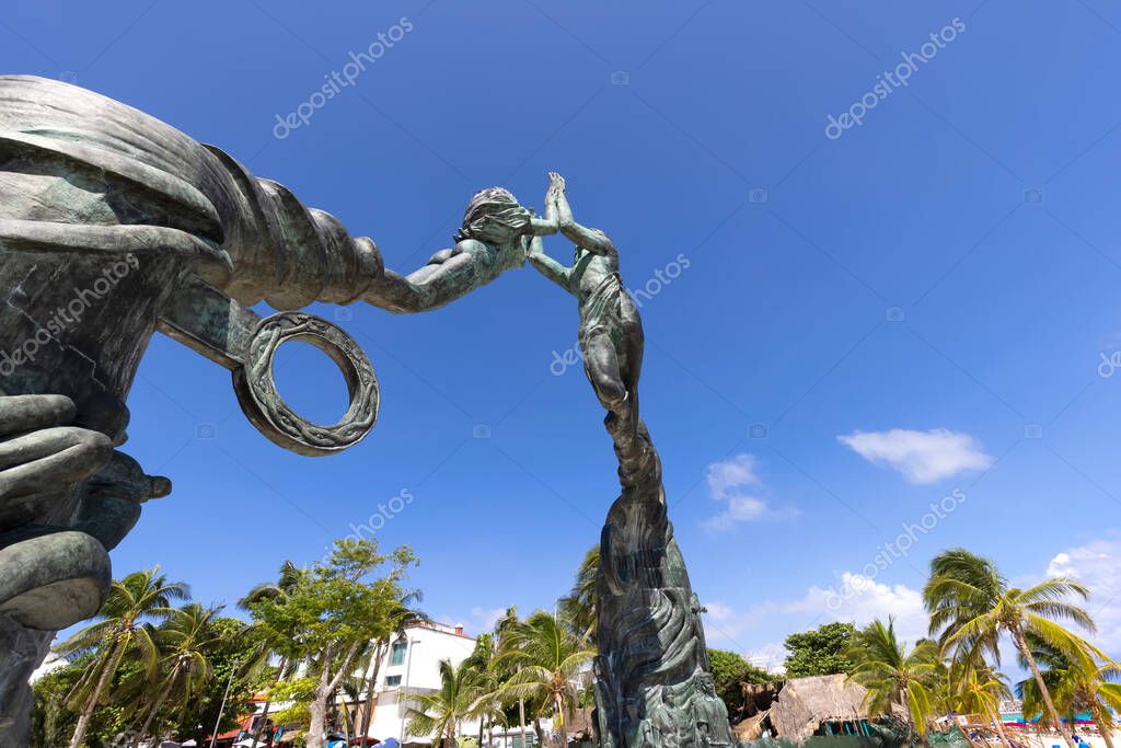 Estatua del Portal Maya en Playa Del Carmen Founders Park, Parque ...
