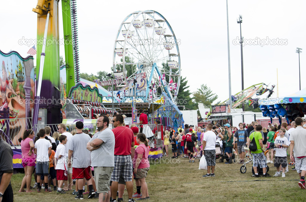 Carnival fun on the midway — Stock Editorial Photo © inyrdreams #38229647