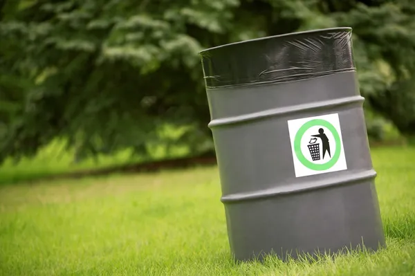 Trash can Stock Photos, Royalty Free Trash can Images | Depositphotos