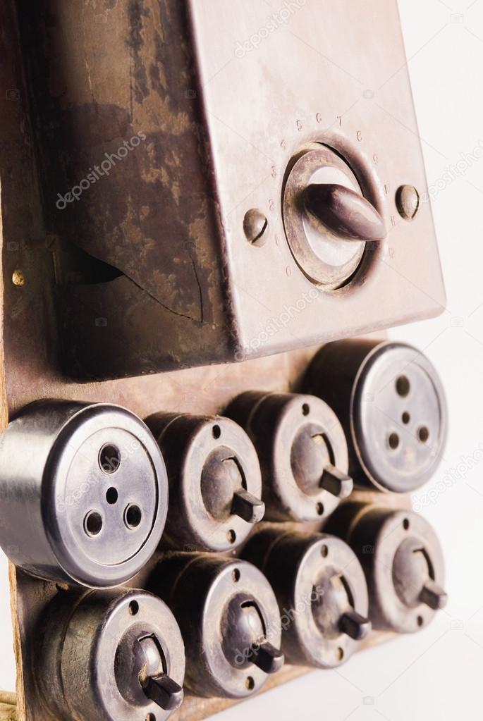 Old light switches and sockets Stock Photo by ©imagedb_seller 32961553